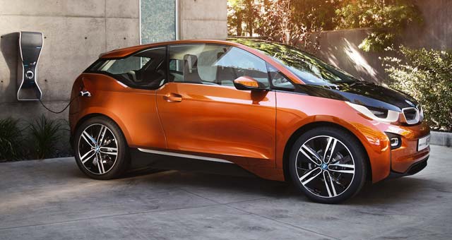BMW i Seals Global Partnership Deal For Customer-Friendly Electric Mobility