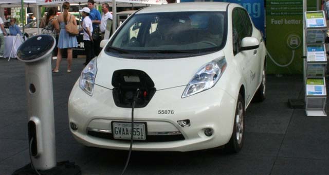 42% of Canadians See Electric Vehicles as a Good Alternative to Regular ...