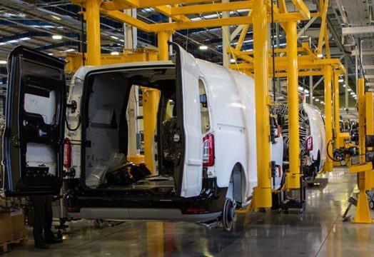 Royal Mail Trials LEVC VN5 Electric Van For Parcel And Letter Deliveries
